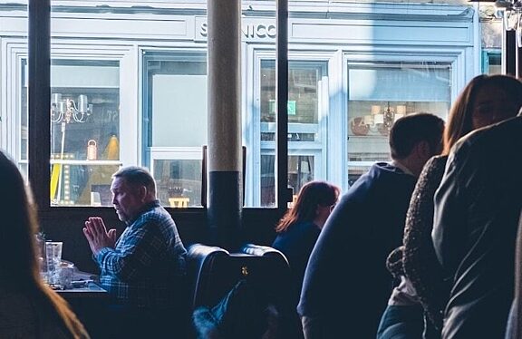 What is a Restaurant Table Management System? - On the Line | Toast POS