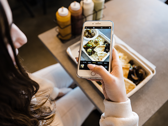 Your Guide To: Online Ordering & Delivery | Learn with Toaast