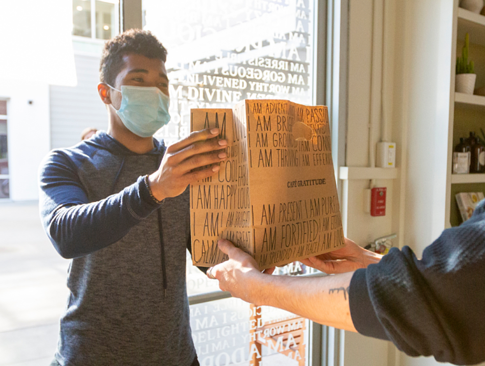 Your Guide To: Online Ordering & Delivery | Learn with Toaast