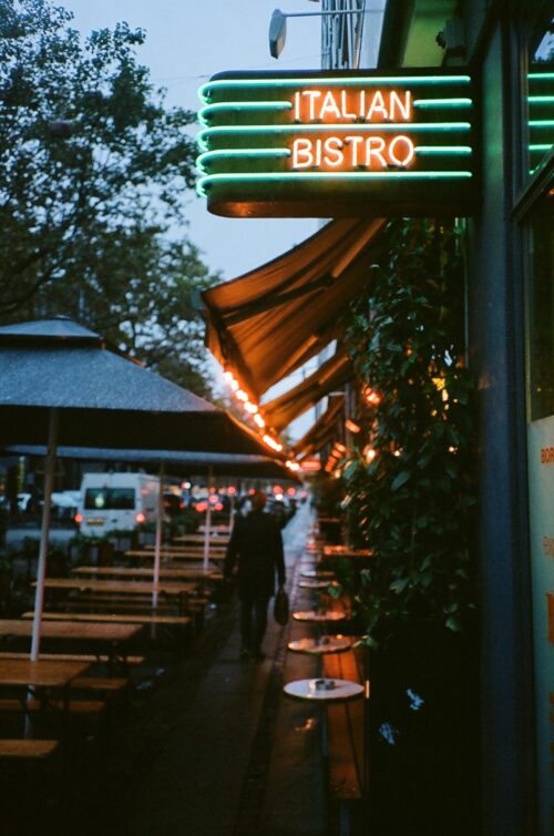 What is a Bistro? - Meaning, Description - On the Line | Toast POS
