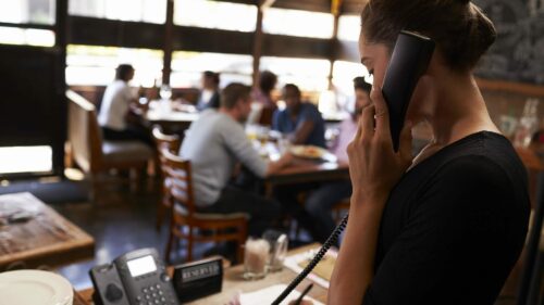 How to Train Your FOH Staff to Provide Outstanding Restaurant Service ...