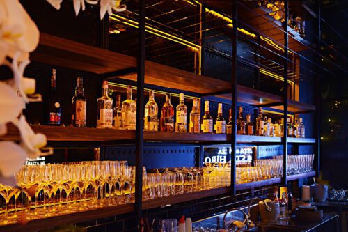 How to Make a Bar Pricing Strategy - On the Line | Toast POS