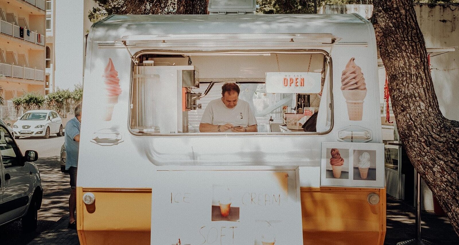 30 BEST Unique Ice Cream Shop Ideas, Themes and Concepts (2025)