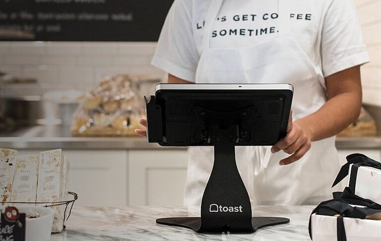 Cafe Management: Responsibilities and Essential Skills of a Great Cafe ...