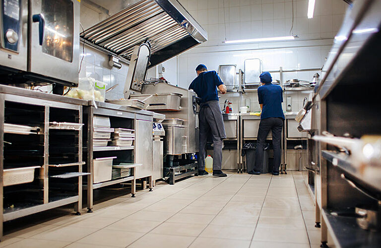 Robots in Restaurants: How Automation Can Change the Game | On the Line ...